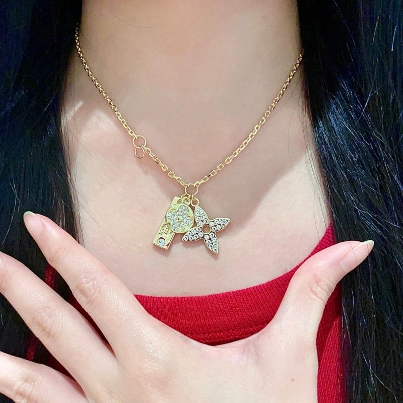 Value-priced Louis Vuitton Necklaces