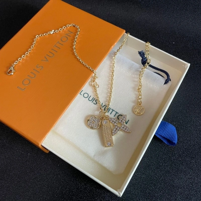 Value-priced Louis Vuitton Necklaces