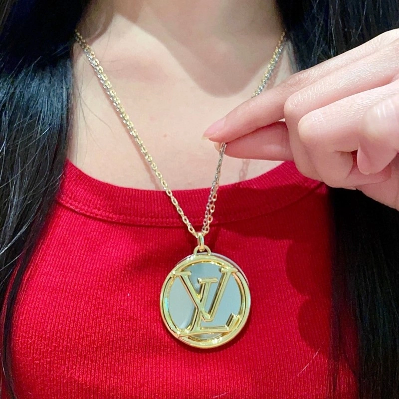 Factory-made Louis Vuitton Necklaces
