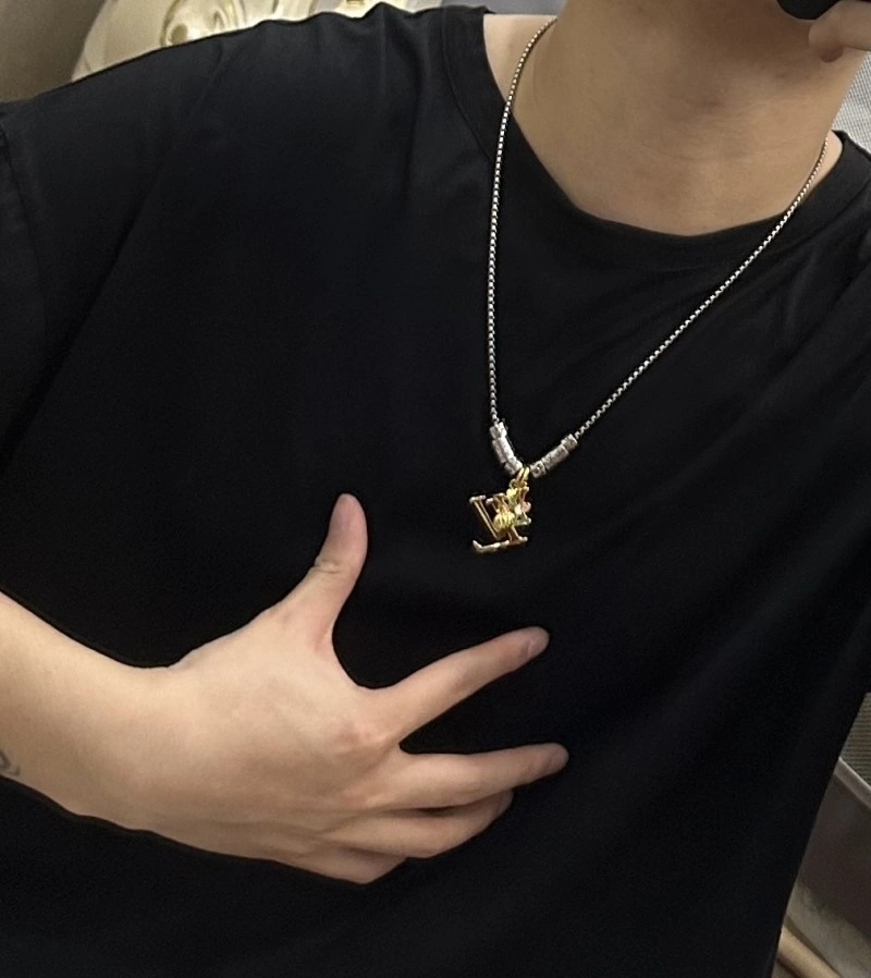 Real Louis Vuitton Necklaces
