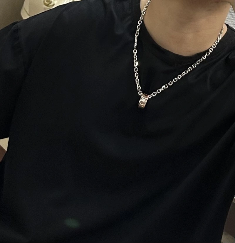 Genuine Louis Vuitton Necklaces