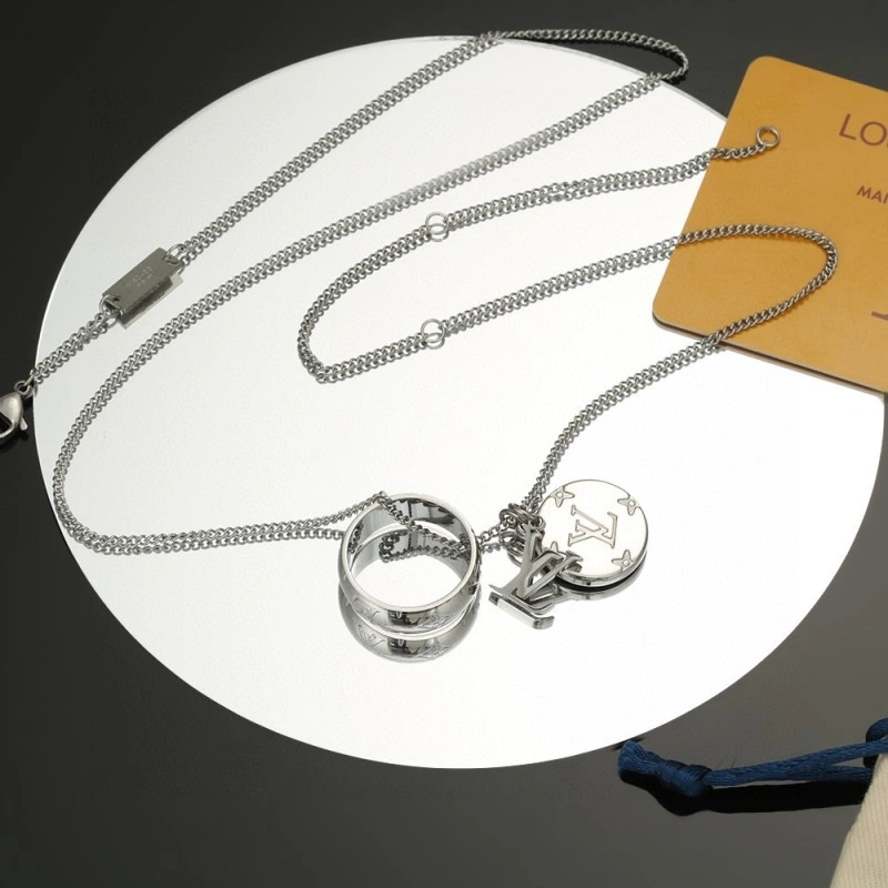 Value-priced Louis Vuitton Necklaces