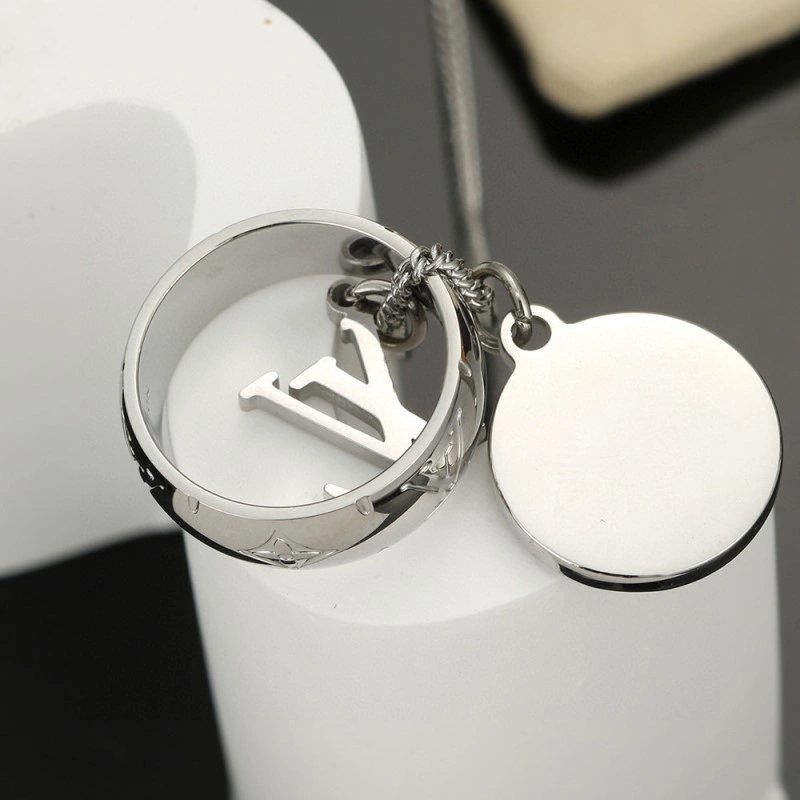 Value-priced Louis Vuitton Necklaces