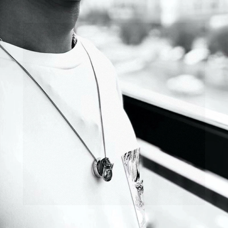 Value-priced Louis Vuitton Necklaces