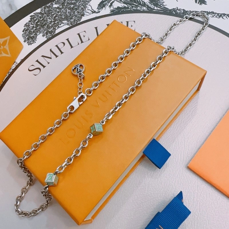 Perfect replica Louis Vuitton Necklaces