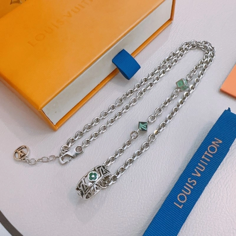 High accuracy Louis Vuitton Necklaces