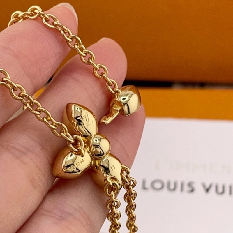 Legit Louis Vuitton Necklaces