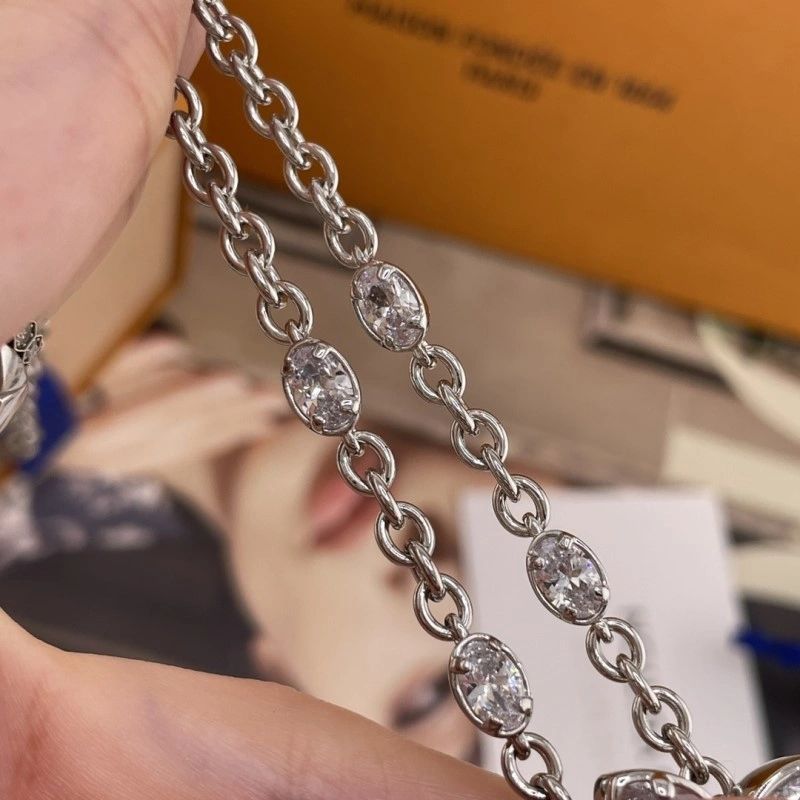 Bargain Louis Vuitton Necklaces