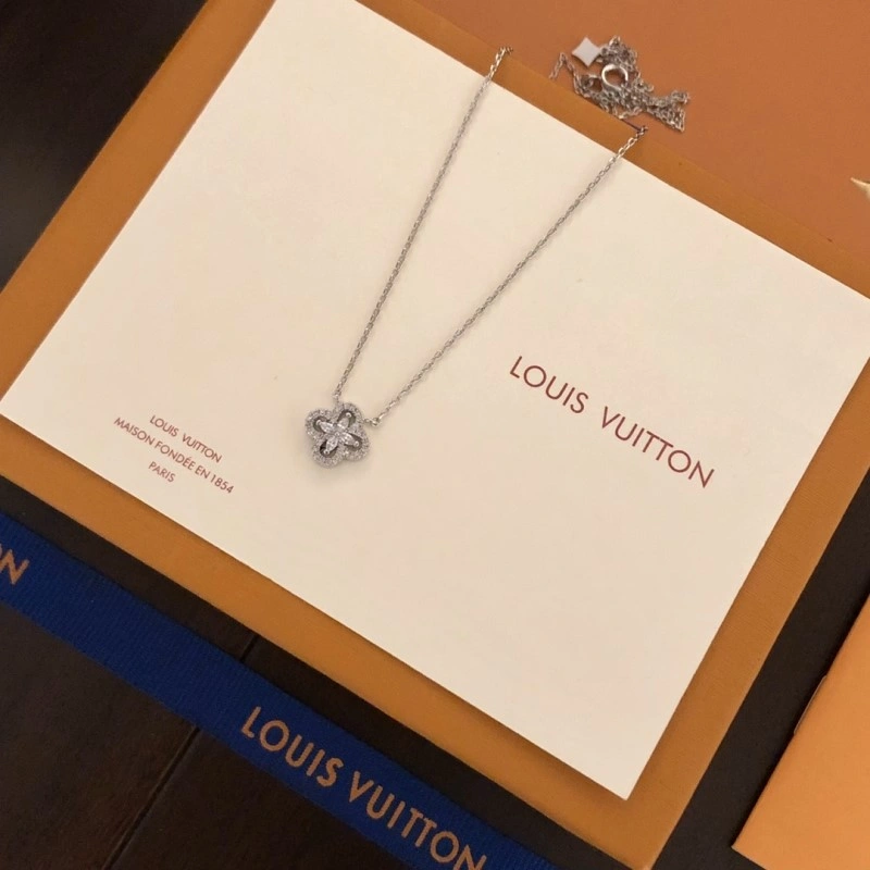 Reasonably priced Louis Vuitton Necklaces