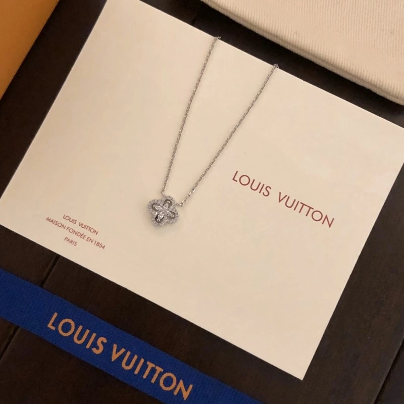 Reasonably priced Louis Vuitton Necklaces