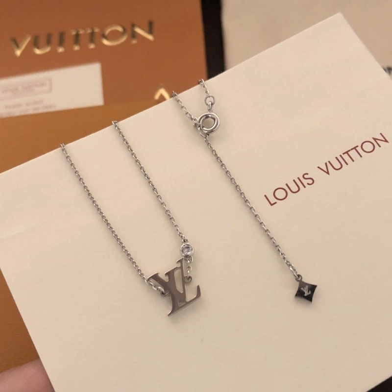 Low-cost Louis Vuitton Necklaces