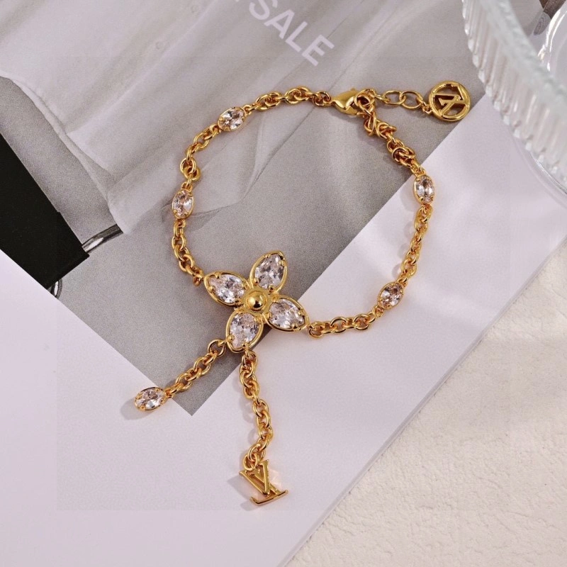Brand-authenticated Louis Vuitton Necklaces