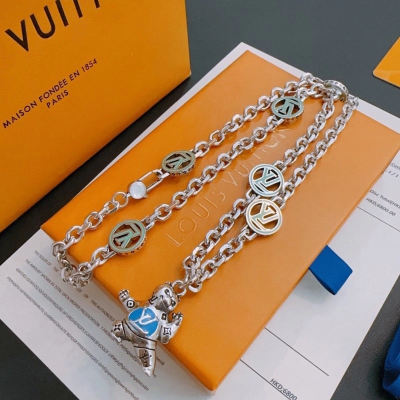 Brand-authenticated Louis Vuitton Necklaces