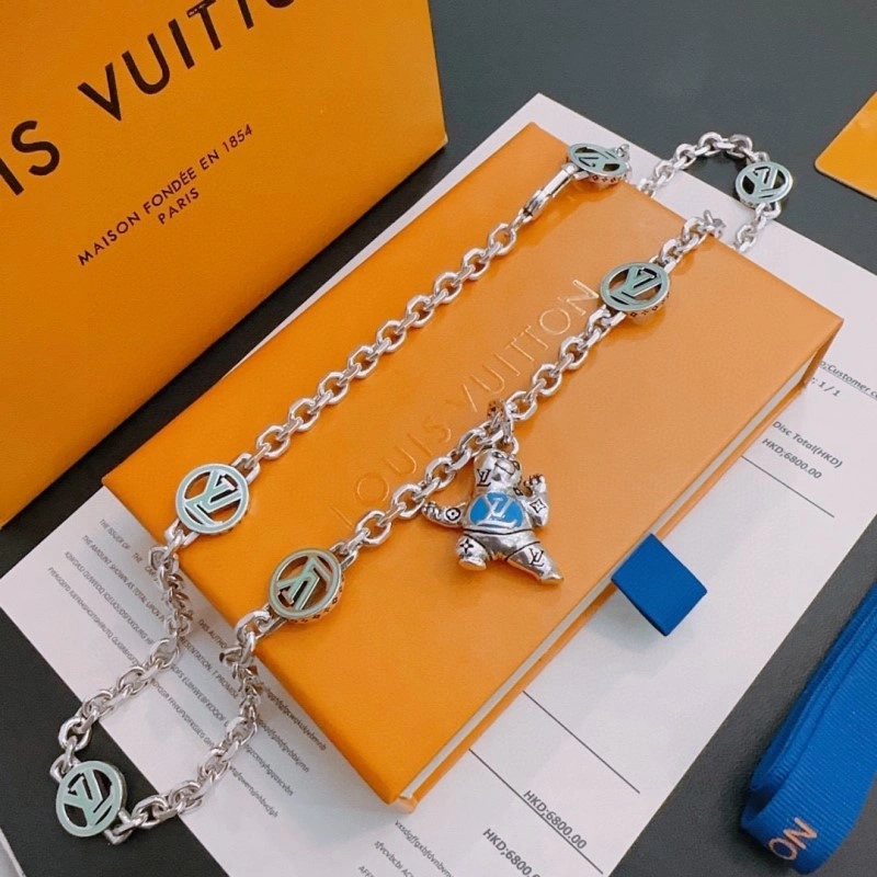 Brand-authenticated Louis Vuitton Necklaces