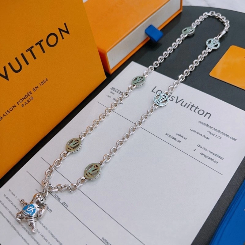 Brand-authenticated Louis Vuitton Necklaces