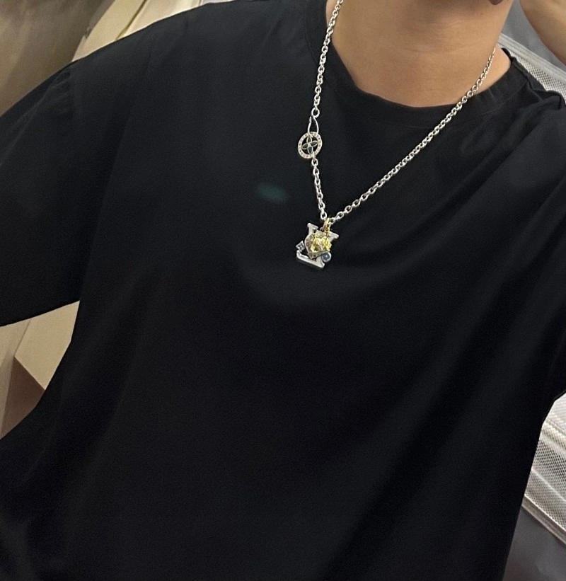 OEM Louis Vuitton Necklaces