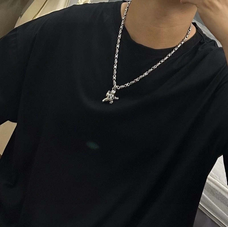 Official Louis Vuitton Necklaces