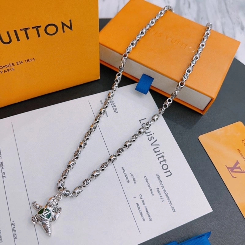 Official Louis Vuitton Necklaces