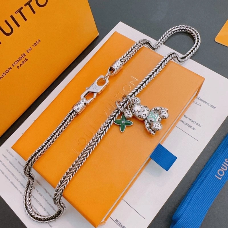 Original Louis Vuitton Necklaces