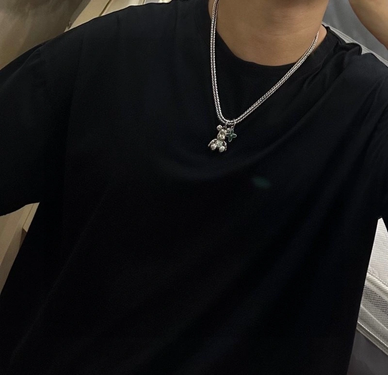 Original Louis Vuitton Necklaces