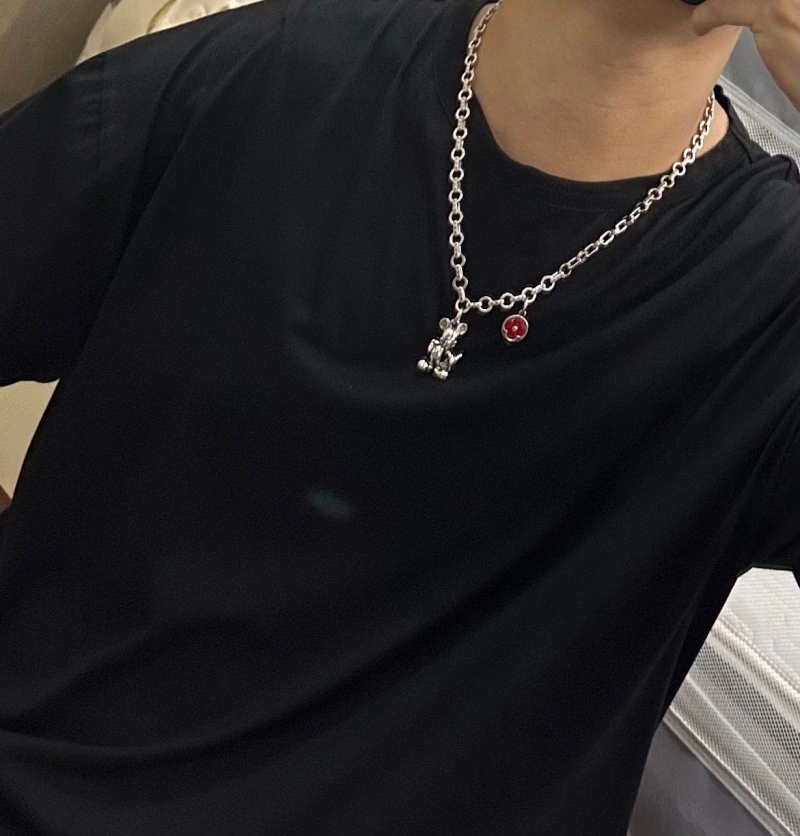 Official Louis Vuitton Necklaces