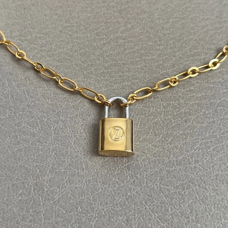 Original Louis Vuitton Necklaces