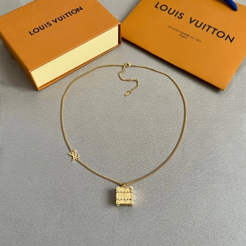 Louis Vuitton Necklaces