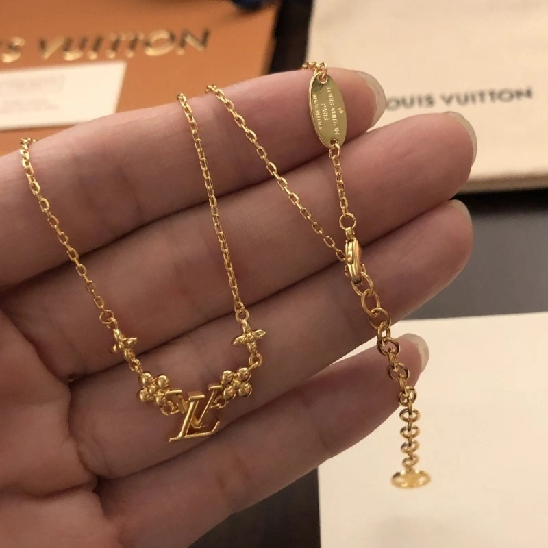 High accuracy Louis Vuitton Necklaces