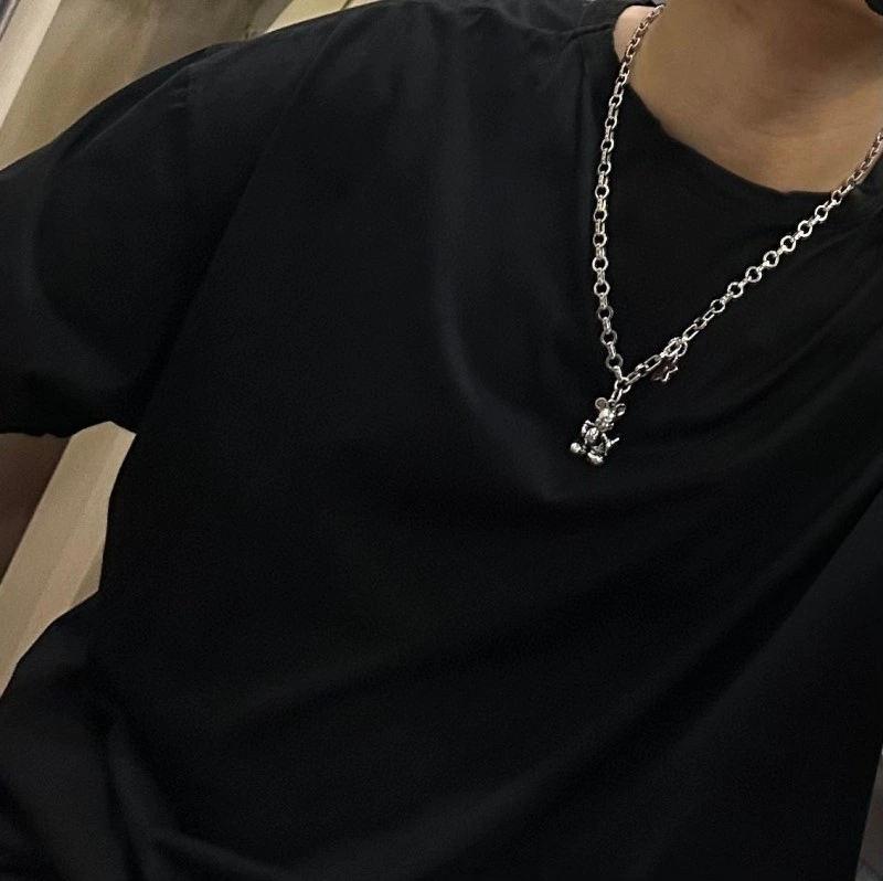 Official Louis Vuitton Necklaces