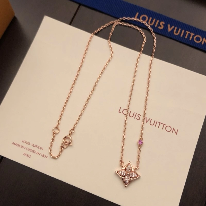 Top mirror Louis Vuitton Necklaces