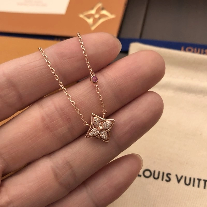 Top mirror Louis Vuitton Necklaces