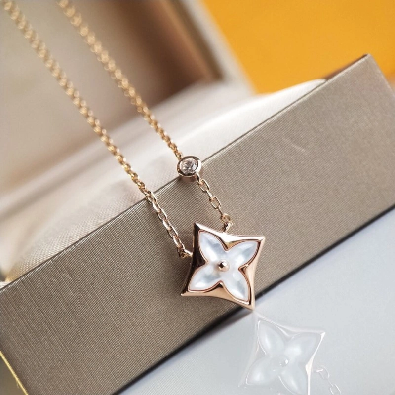 Brand-authenticated Louis Vuitton Necklaces