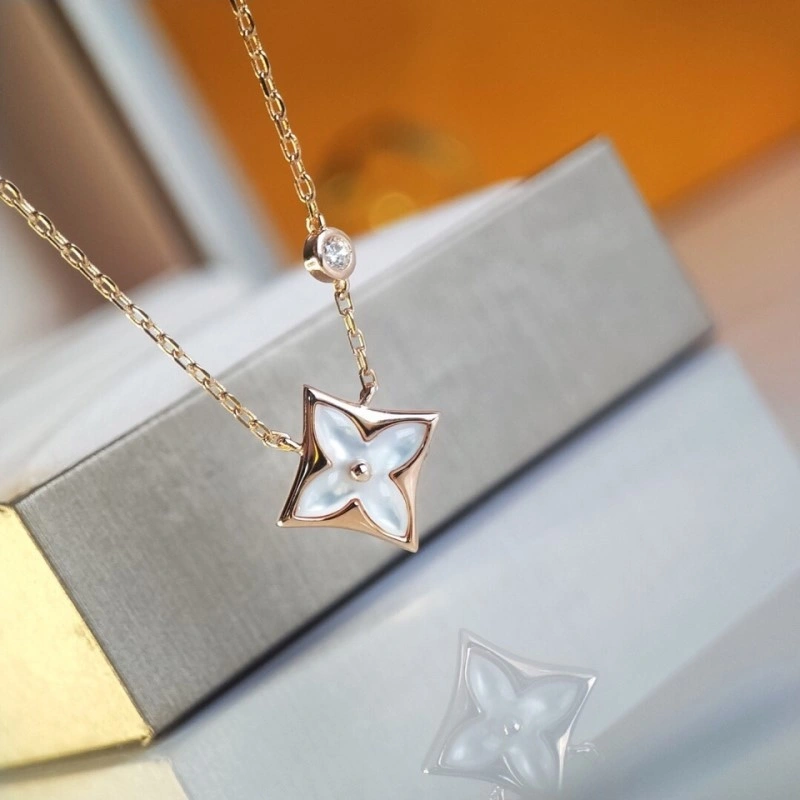 Brand-authenticated Louis Vuitton Necklaces
