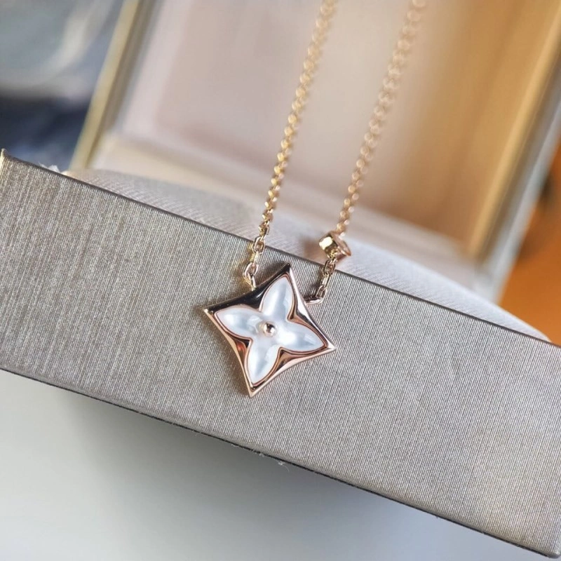 Brand-authenticated Louis Vuitton Necklaces
