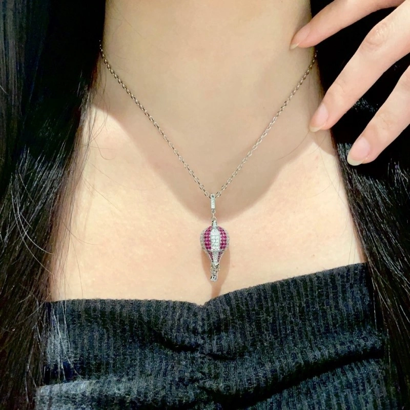 Louis Vuitton Necklaces