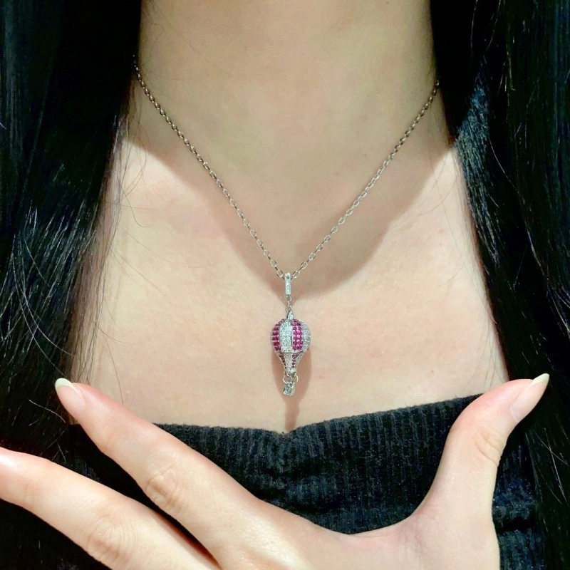 Indistinguishable Louis Vuitton Necklaces