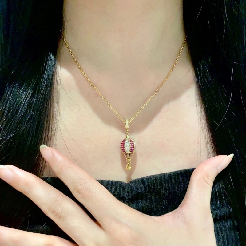 Cut-rate Louis Vuitton Necklaces
