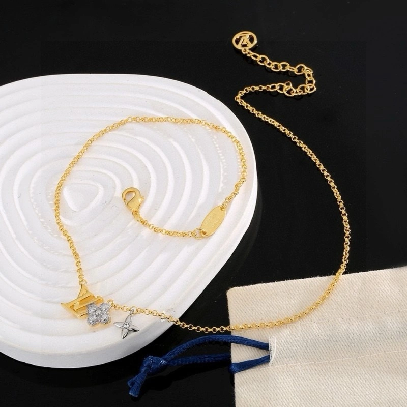 Brand-authenticated Louis Vuitton Necklaces