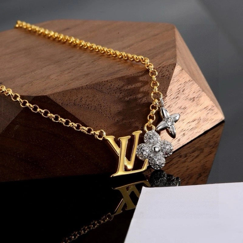Brand-authenticated Louis Vuitton Necklaces
