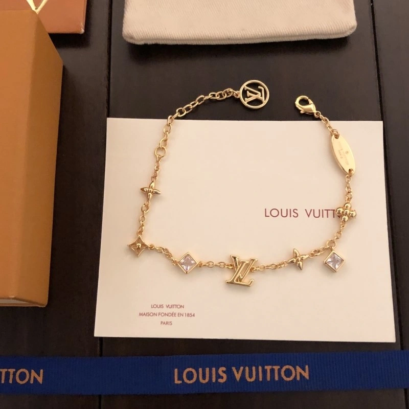 High fidelity Louis Vuitton Necklaces