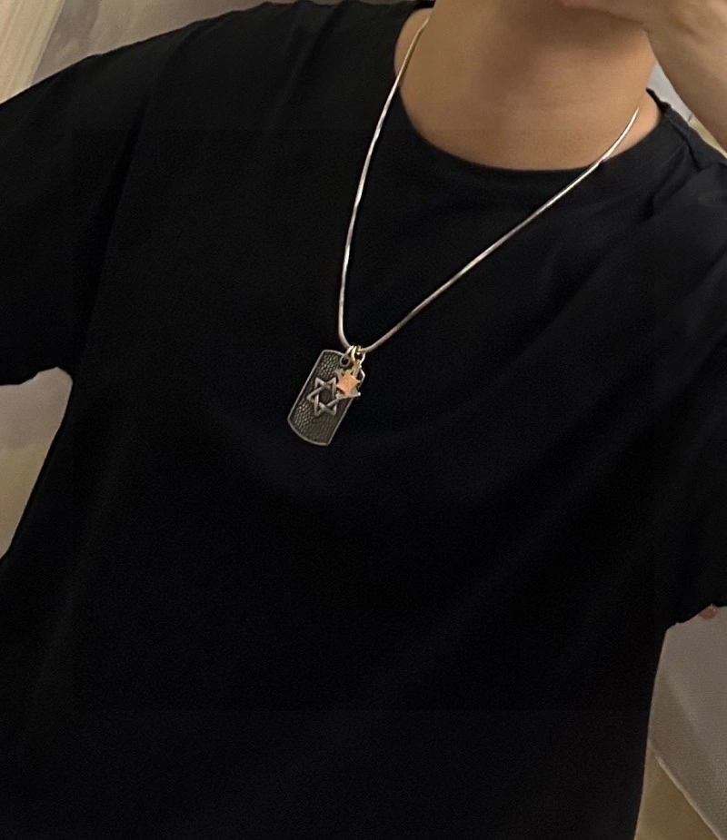 Top mirror Louis Vuitton Necklaces