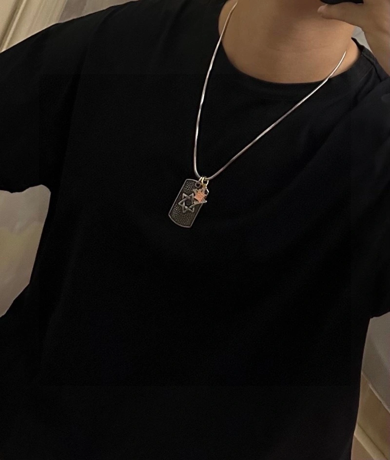 Top mirror Louis Vuitton Necklaces