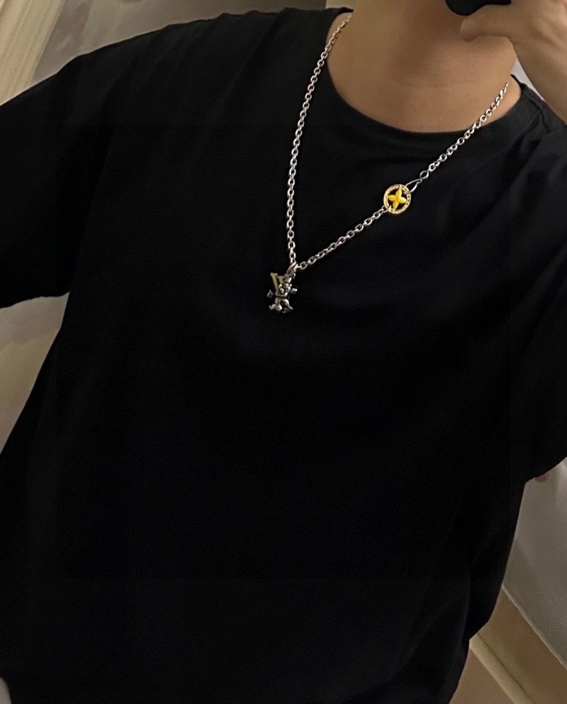 Cut-rate Louis Vuitton Necklaces