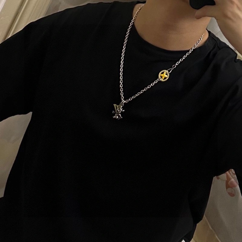 Cut-rate Louis Vuitton Necklaces