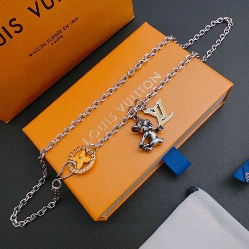 Cut-rate Louis Vuitton Necklaces