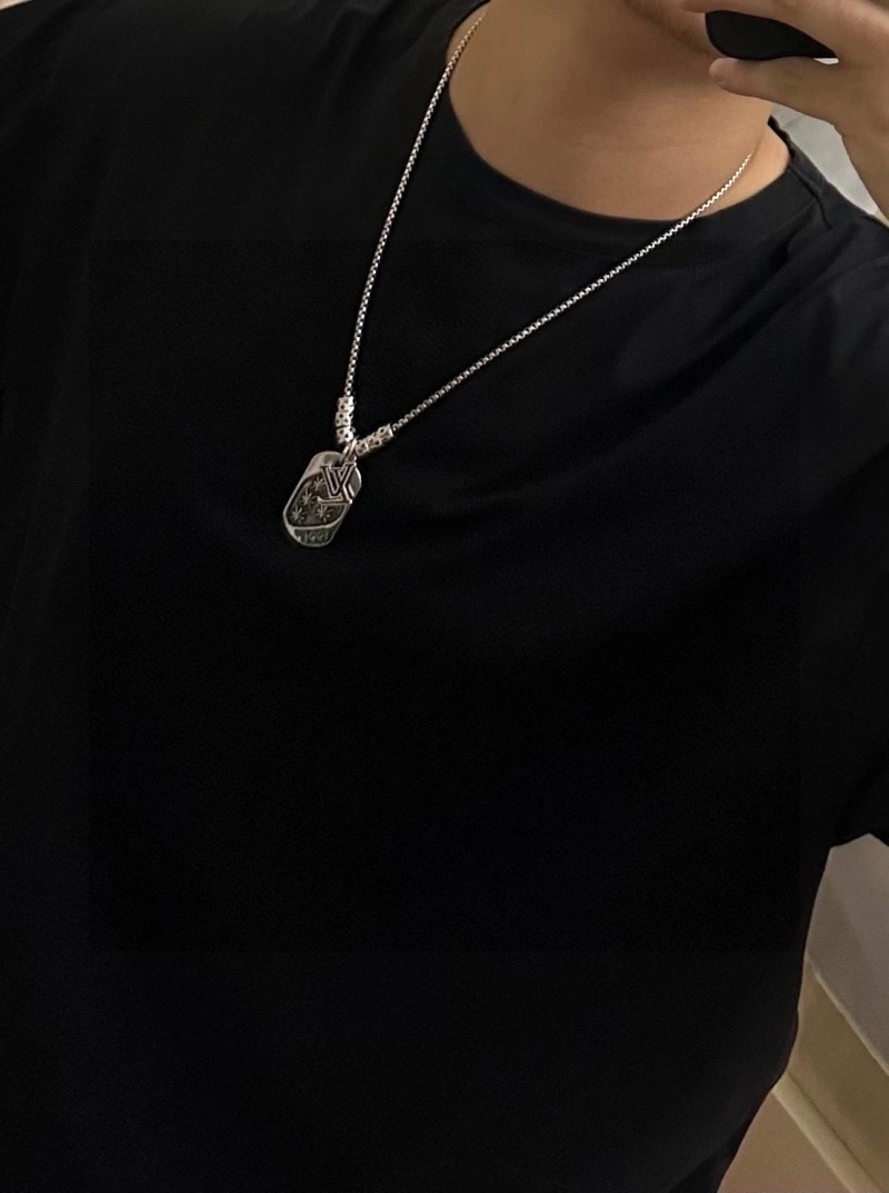Economical Louis Vuitton Necklaces
