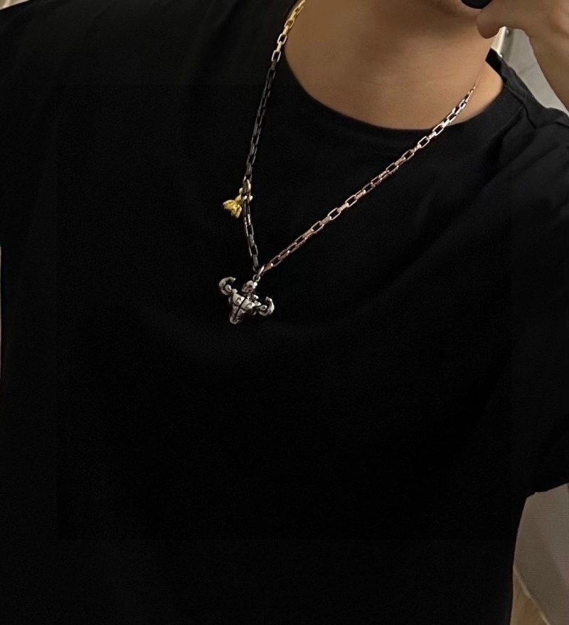 Factory-made Louis Vuitton Necklaces