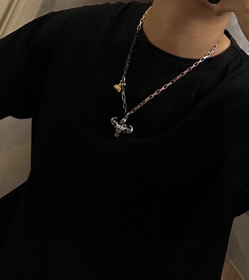 Factory-made Louis Vuitton Necklaces