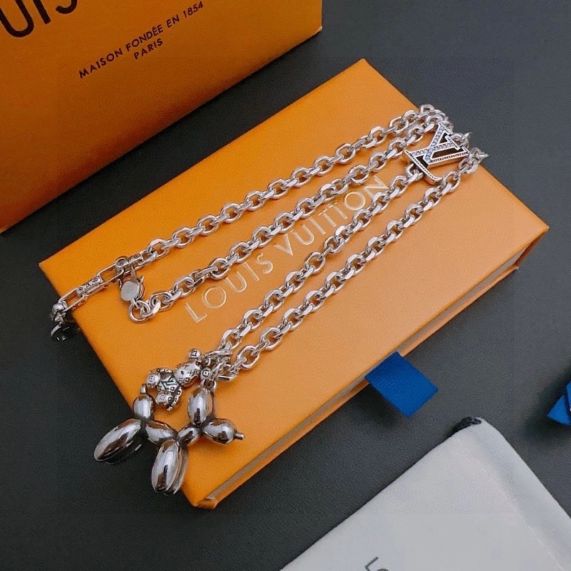 Cut-rate Louis Vuitton Necklaces