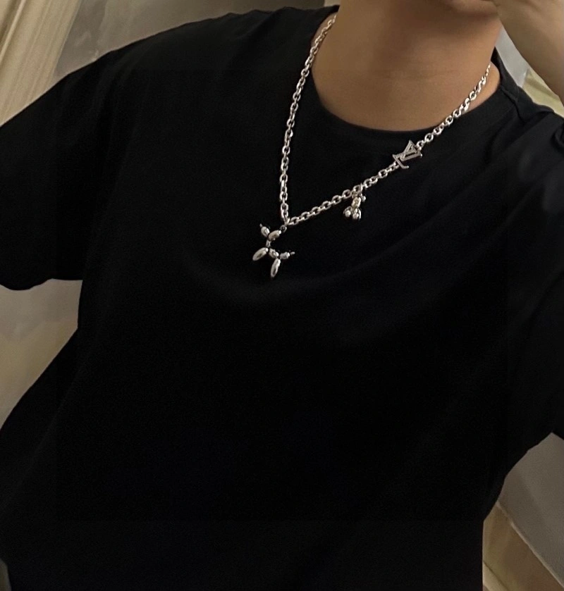 Cut-rate Louis Vuitton Necklaces